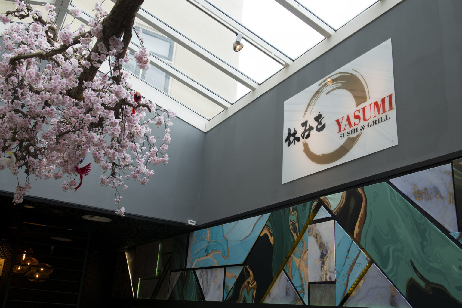 Home - Restaurant Yasumi